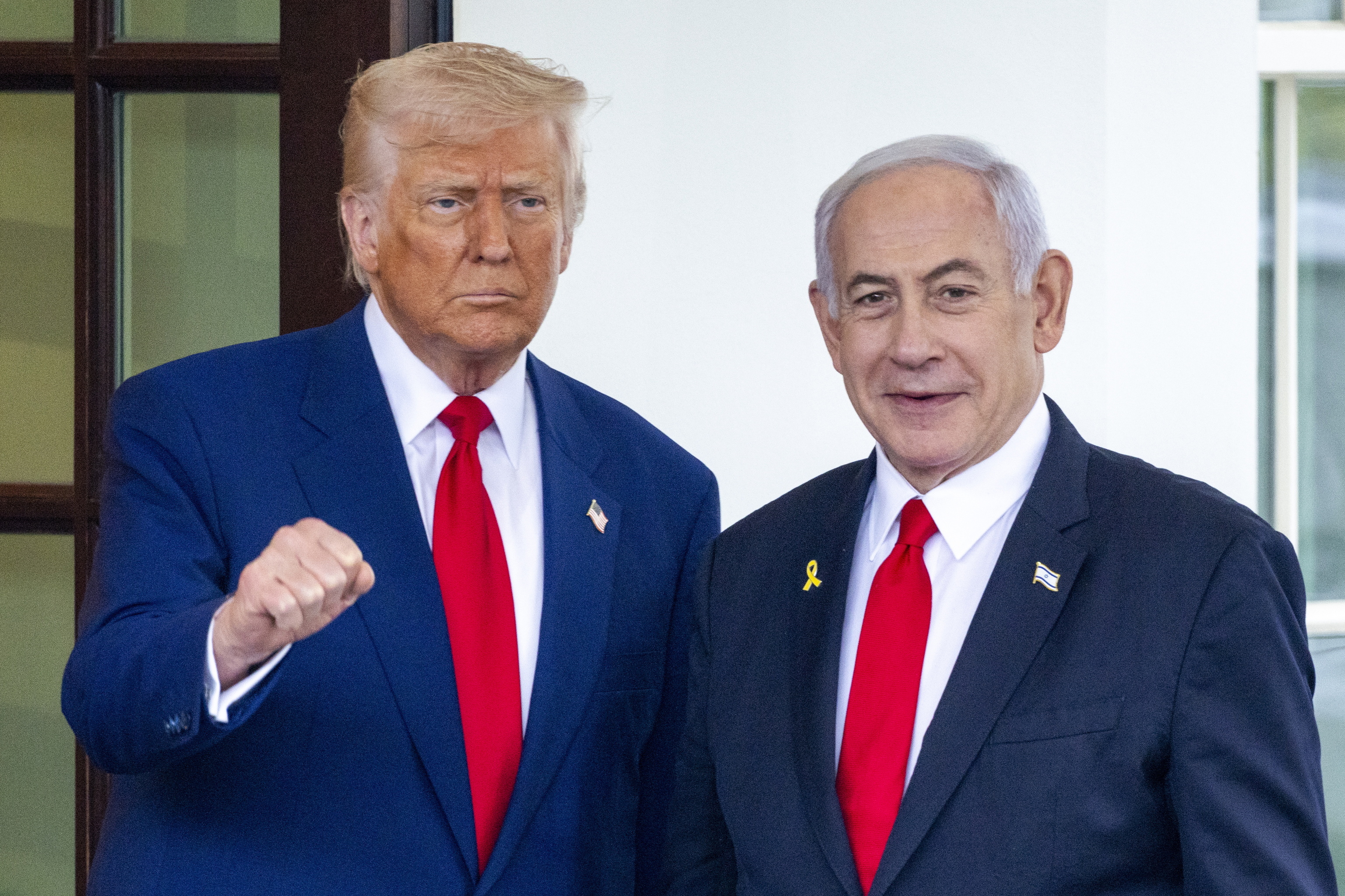 Rundt 600 tidligere israelske sikkerhetstjenestemenn ber Donald Trump om å "stoppe lidelsene" i ...
