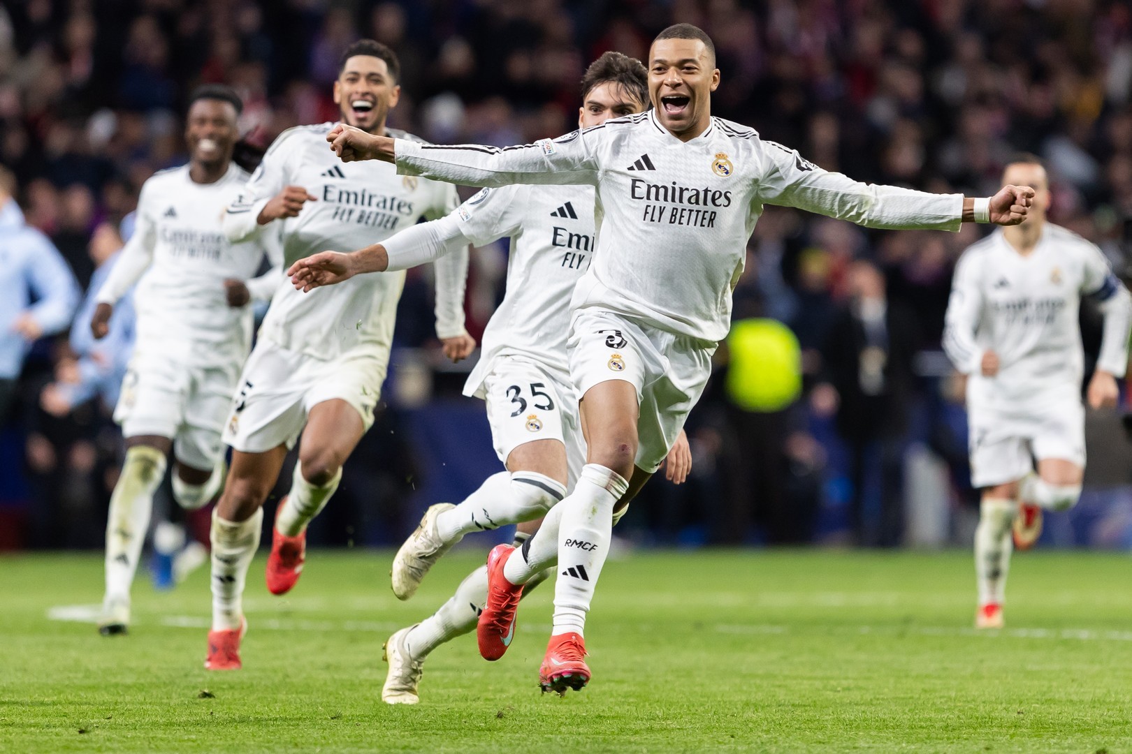 UEFA åpner disiplinærsak mot fire Real Madrid-spillere som feiret ...