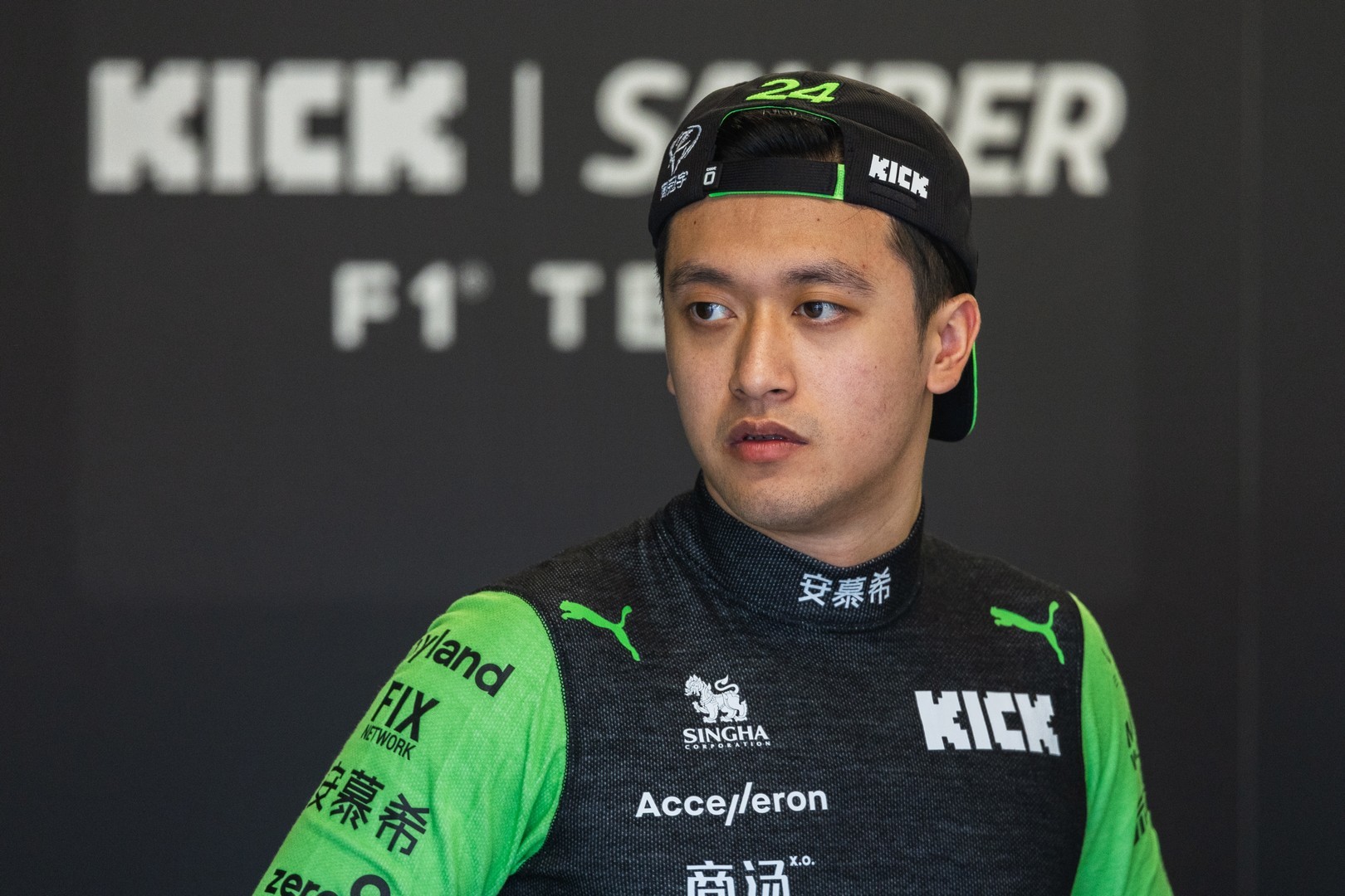 Zhou Guanyu scorer sesongens første Sauber-poeng ... i det nest siste ...