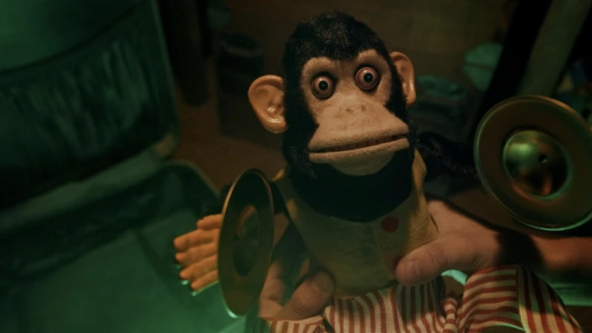 The Monkey: En bloddryppende fortelling med mørk humor