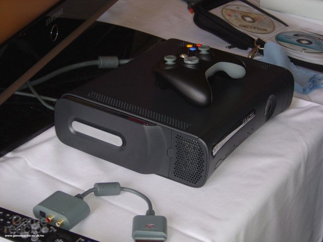 PS3 vs Xbox 360 Elite - - Gamereactor